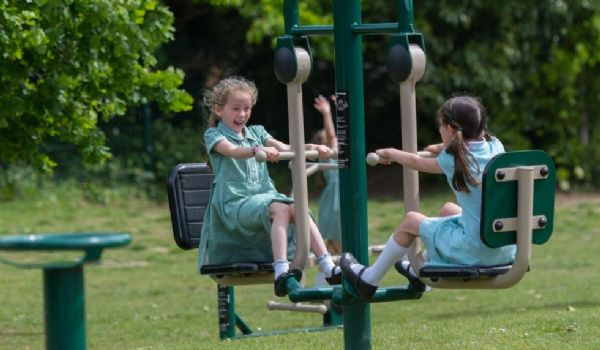 Connaught Junior School - Home