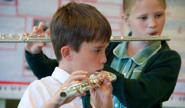 Connaught Junior School - Home